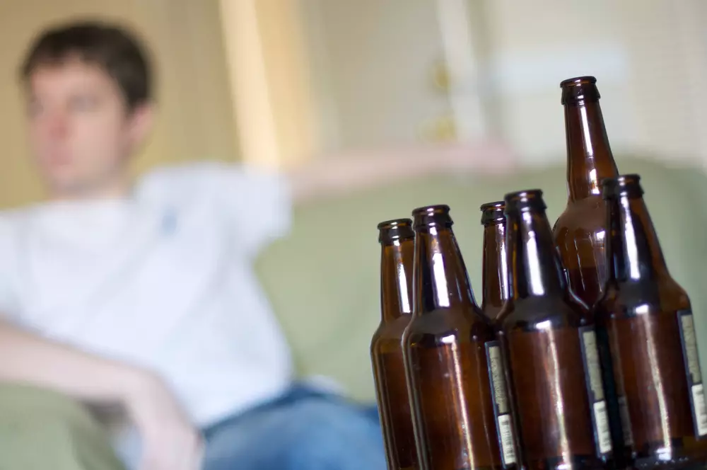 O que é peor: beber en exceso ou beber un pouco todos os días?